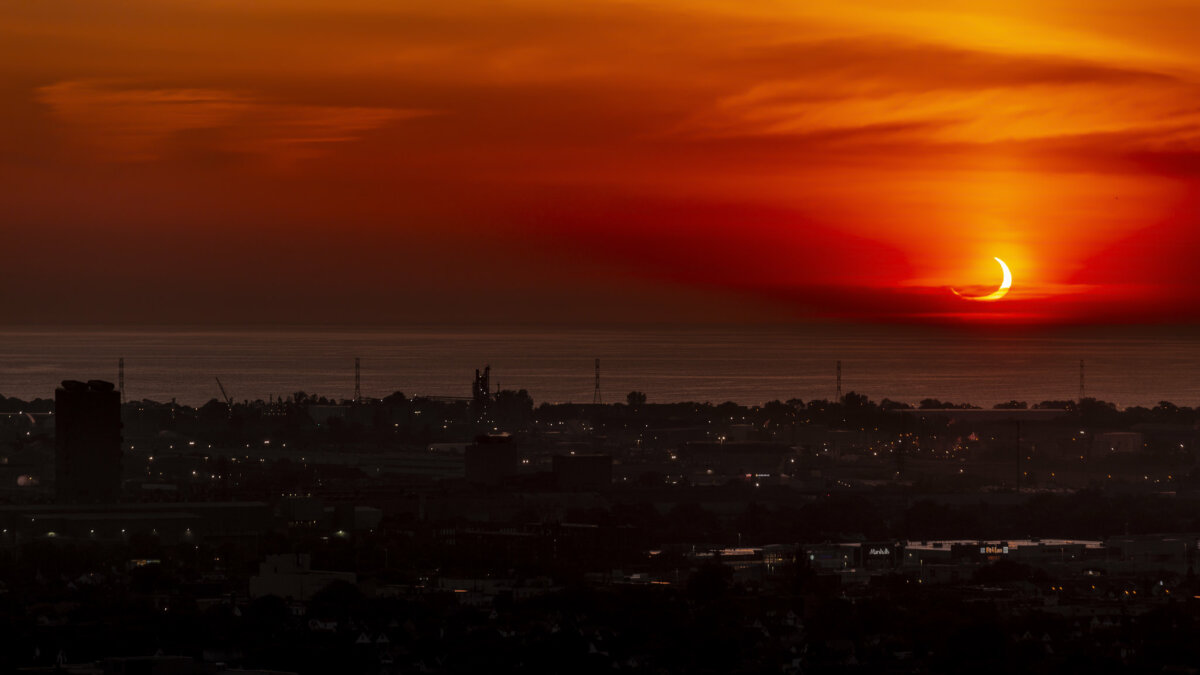 15 of the Best Places For a Solar Eclipse Getaway in Canada