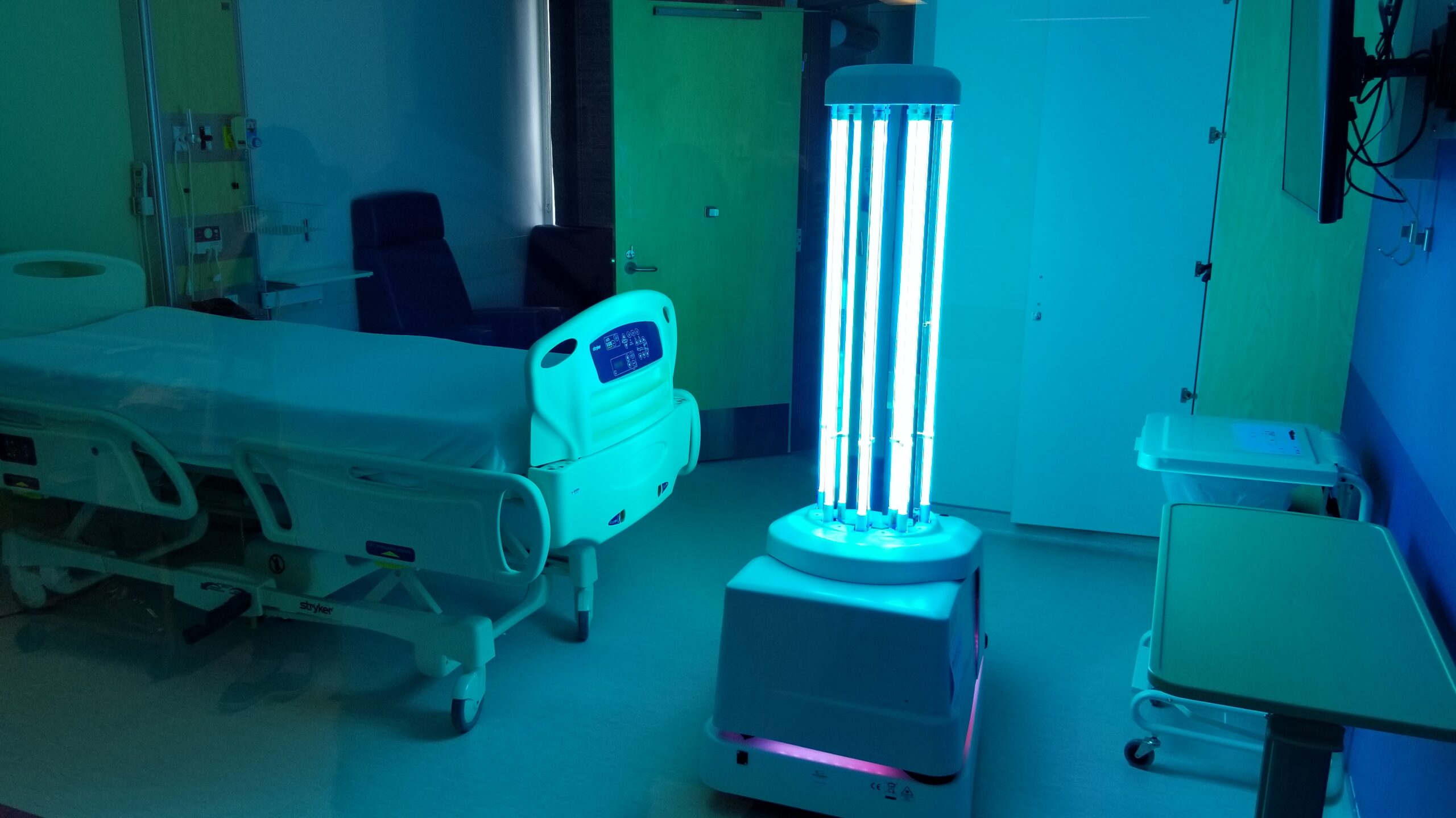 Montreal Hospital to Test Disinfection Robot That Uses Ultraviolet Rays