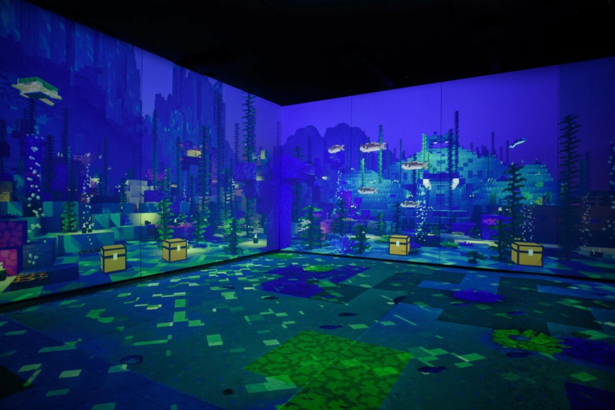 Minecraft Experience: Step Inside Minecraft World This Summer in ...