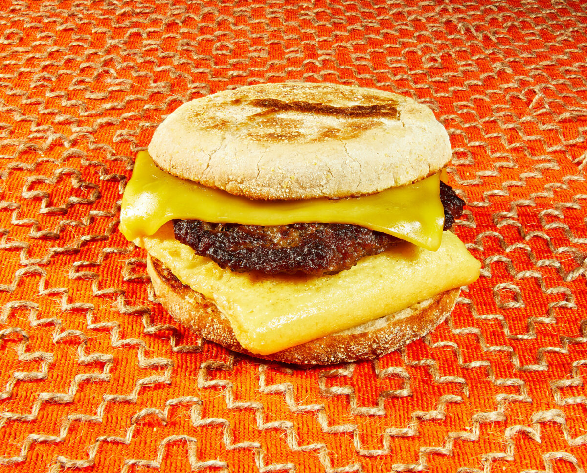 Plant-Based Breakfast Sandwich Available at 7-Eleven Locations in Canada