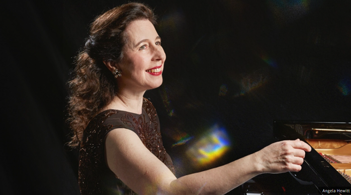 Angela Hewitt in Recital