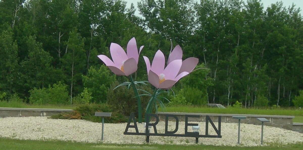 Crocuses, Swinging Bridge & More: 9 Reasons to Visit Arden