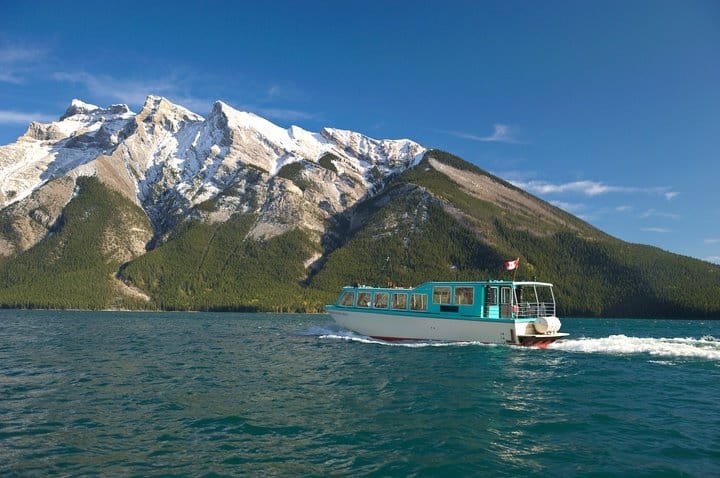 From Lakes to Rivers: Alberta’s Best Scenic Boat Tours