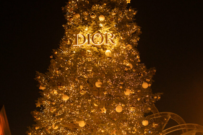 Distillery Winter Village Ceremonial Tree Lighting