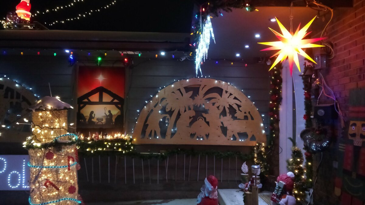 This Calgary Home is All Decked Up in Eye-Catching Holiday Lights