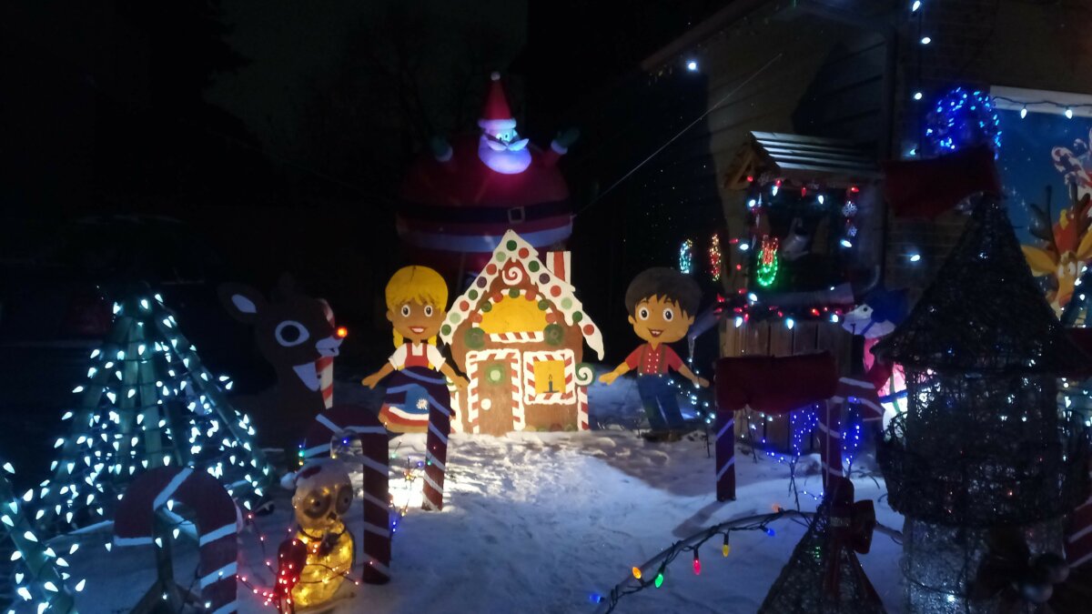 This Calgary Home is All Decked Up in Eye-Catching Holiday Lights