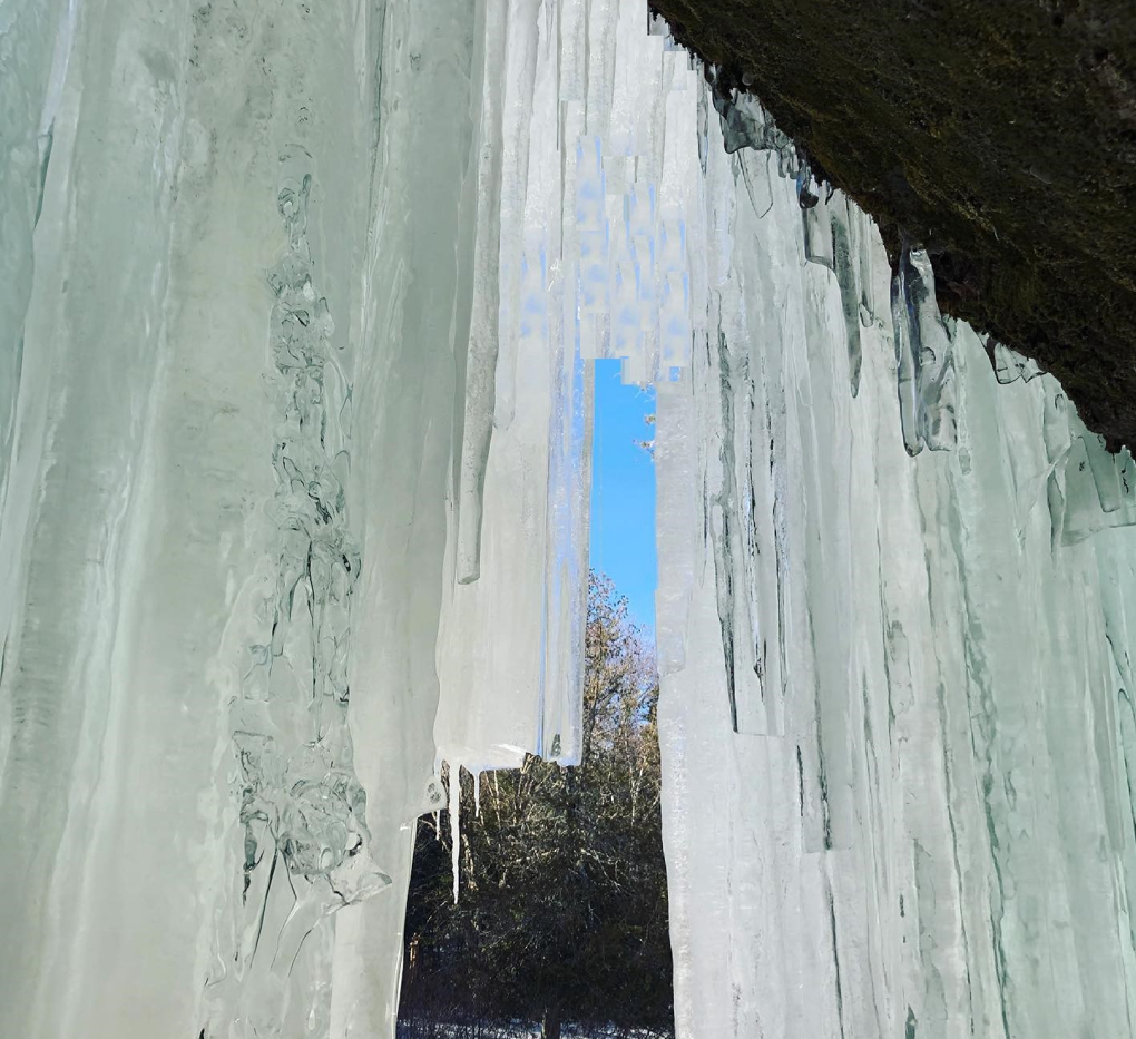 Devil’s Oven Ice Caves: A Winter Day Trip to Towering Ice Curtains From ...