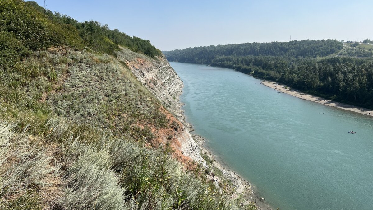 Discover Devon: A Riverside Town Where Nature Trails, Floating Trips ...