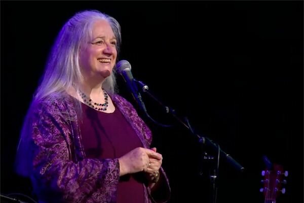 Eileen McGann / Crooked Path