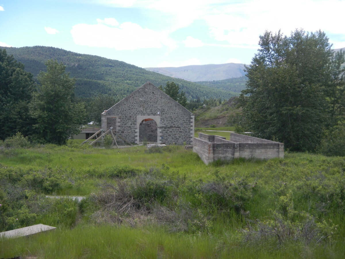 Explore Leitch Collieries and Coal Mining History Along Crowsnest ...