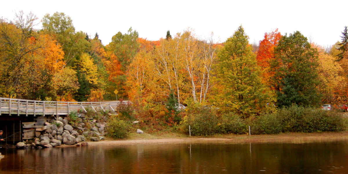 Fall Colours Getaway – Make the Best of Your Trip to Huntsville