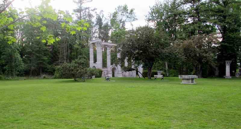 Sculpture Gardens to Visit in Ontario