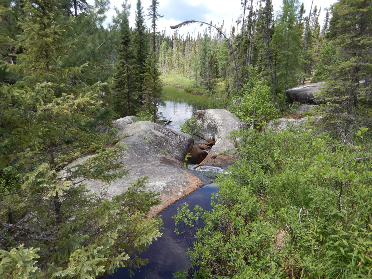 Explore Potholes Provincial Park: Trails, Waterfalls, and Glacial Potholes