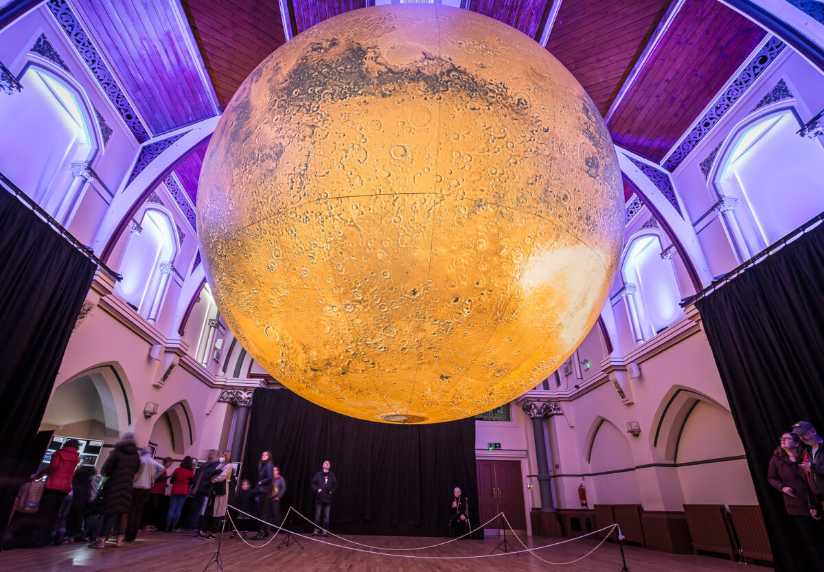 Gigantic & Stunning ‘Mars’ Exhibit by Renowned UK Artist Set to Open at ...