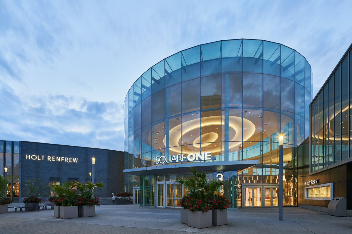 Square One Mall Mississauga Ontario Indochino Square One Mall,