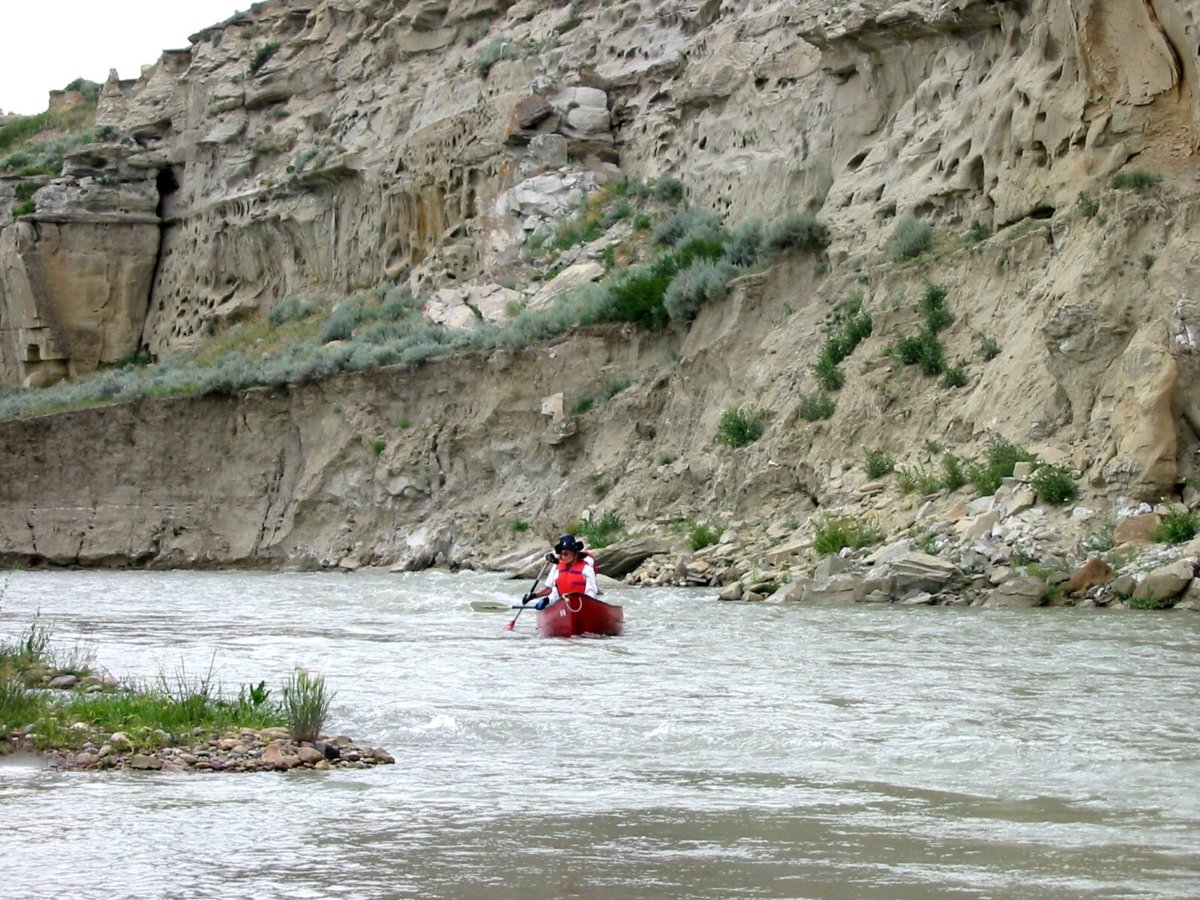 25 of the Best Paddle Spots in Alberta – Canoe, Kayak, or Paddleboard