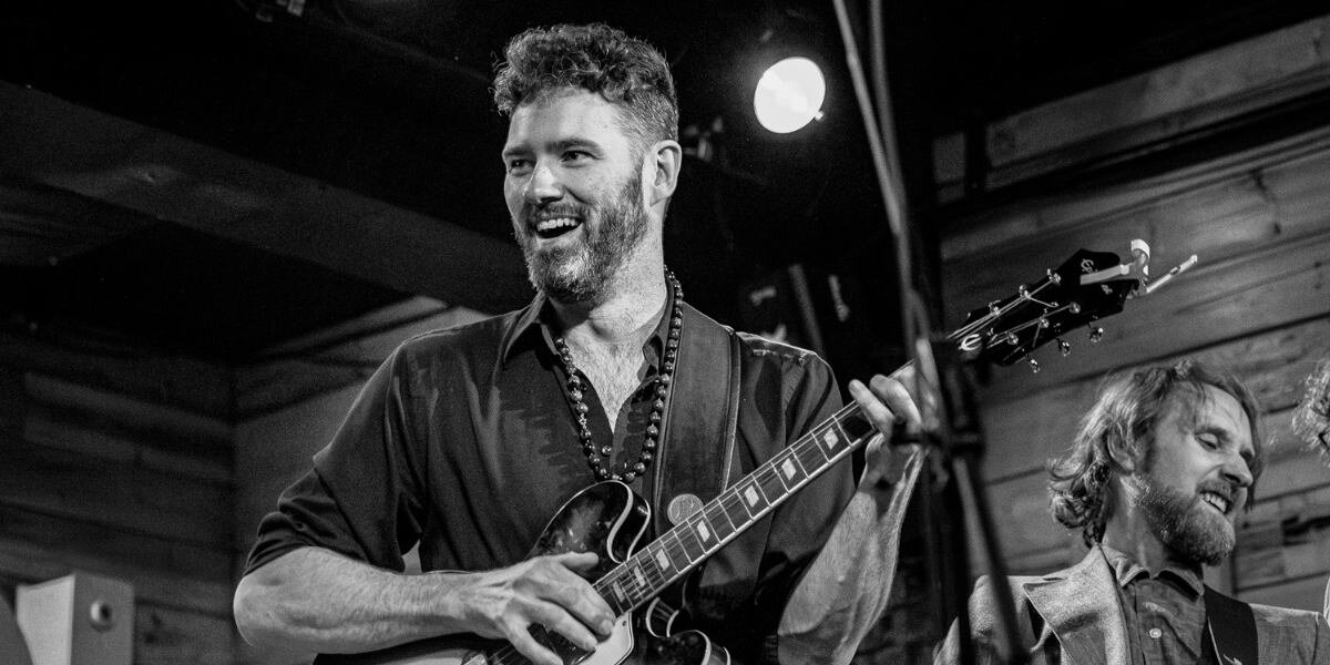 Pete Oldridge & the Great Fuss: A Tribute to David Bowie