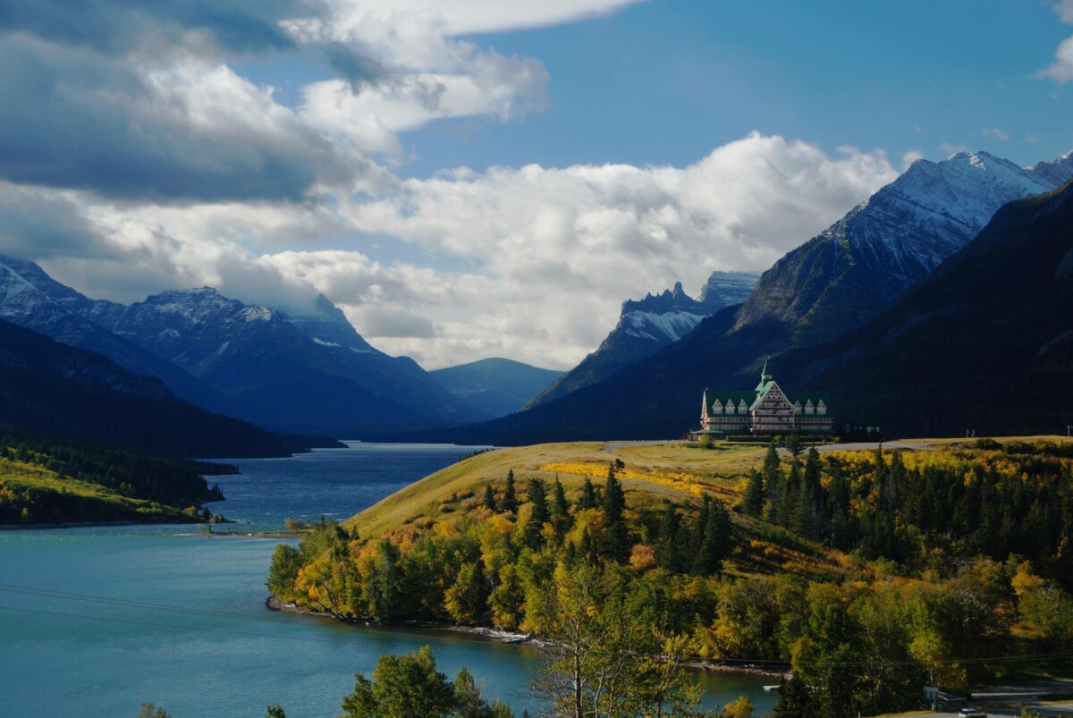 25 Alberta Resorts For a Summer Weekend Getaway