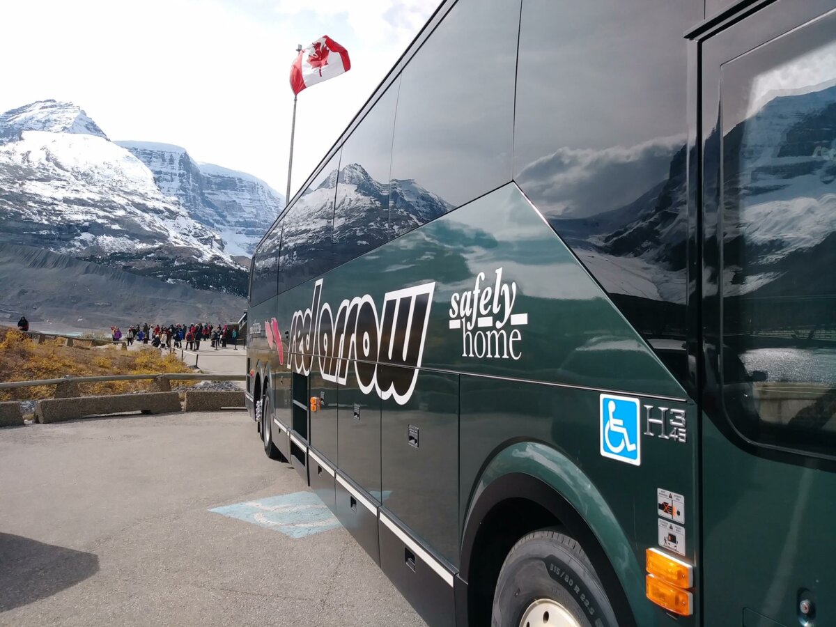 Red Arrow to Begin Daily Luxury Bus Service Between Toronto and Ottawa ...
