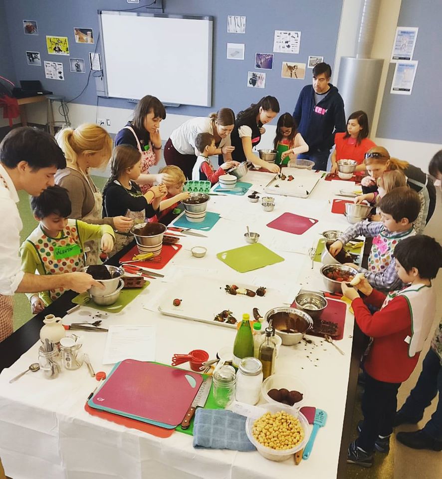 10 Places offering Cooking Classes in Calgary