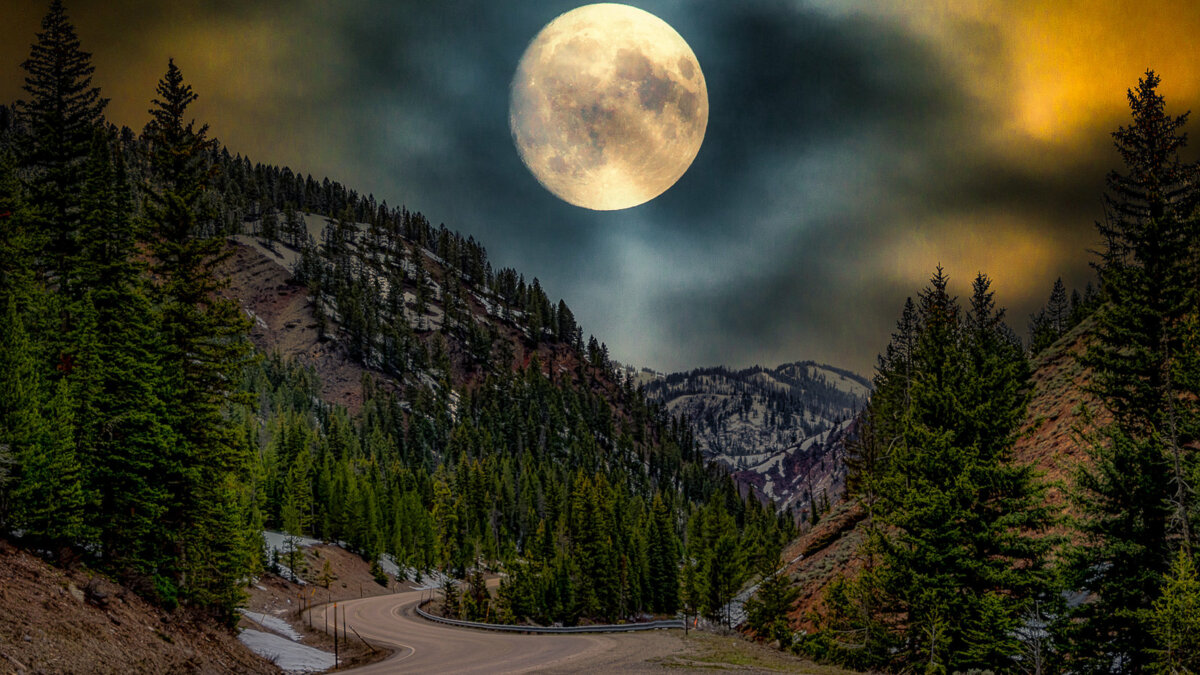 Super Buck Moon: See the Biggest Supermoon of the Year Tonight – July 13th