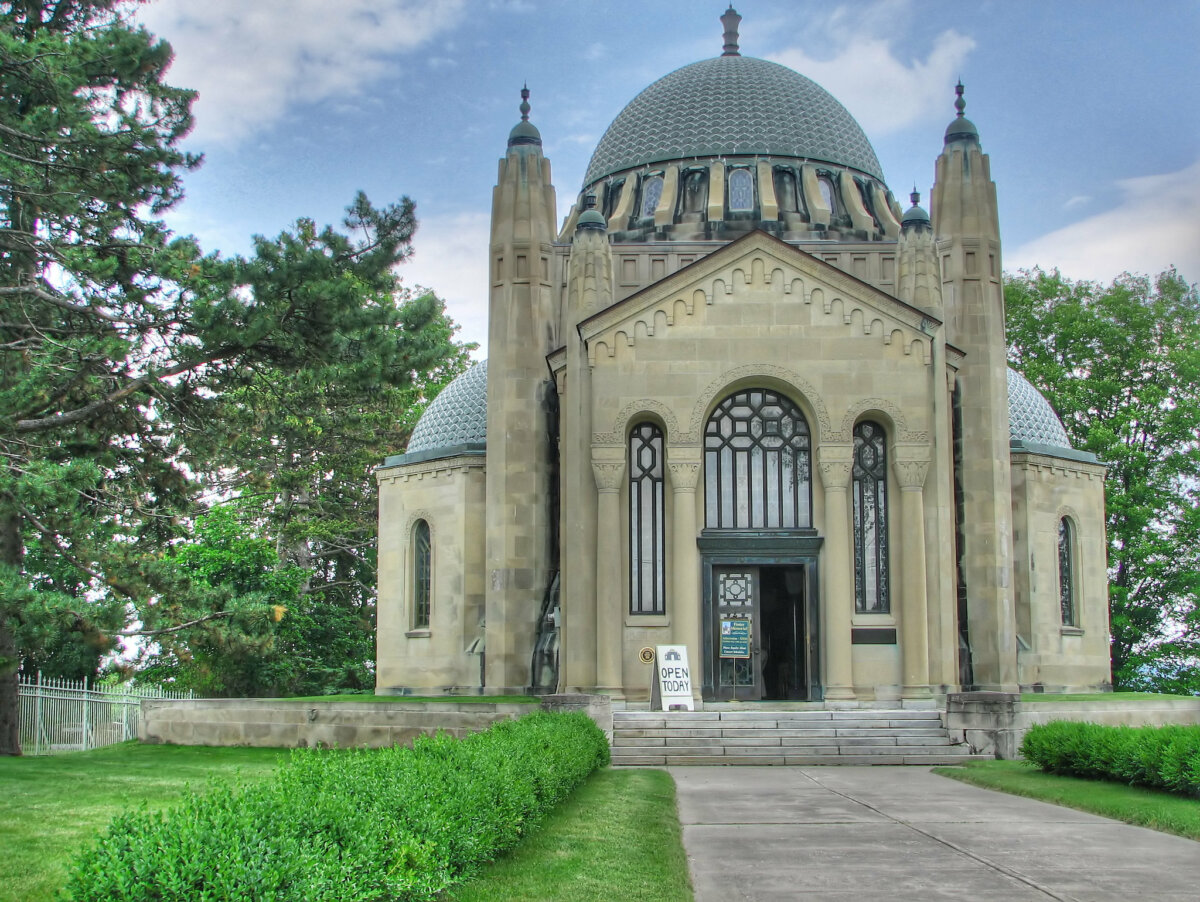 Thomas Foster Memorial: Take a Tour, Attend a Concert or Meditate at ...