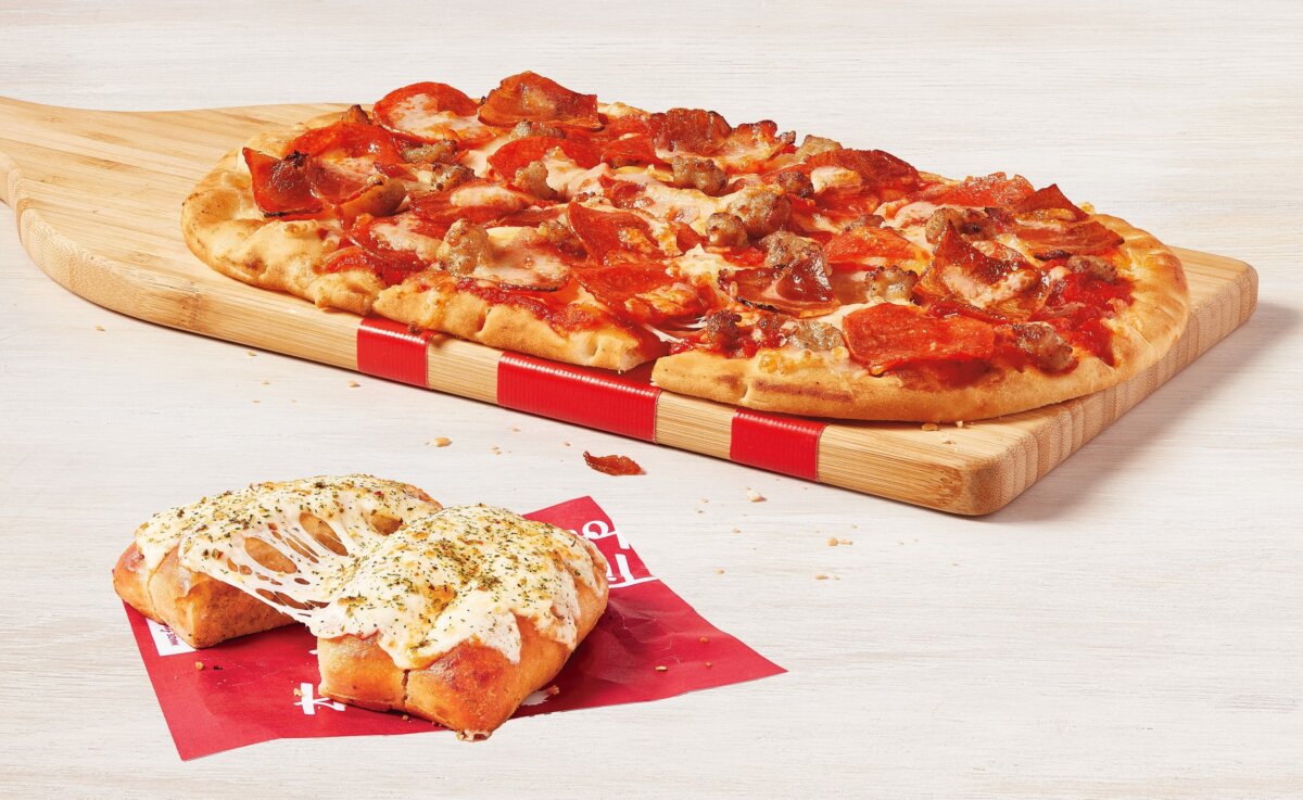 Tim Hortons Introduces New Flatbread Pizza and Garlic Bread