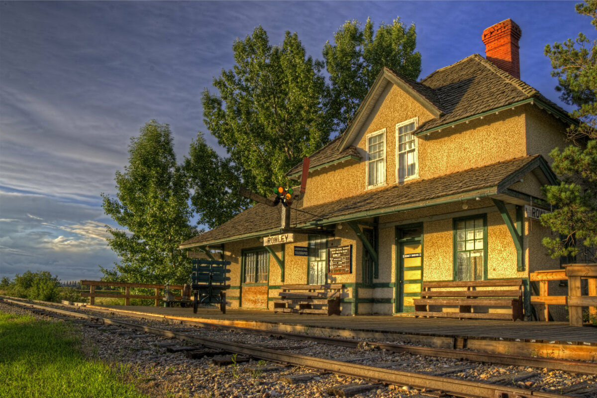 Trip to Rowley: Visit This Ghost Town During Halloween in Alberta