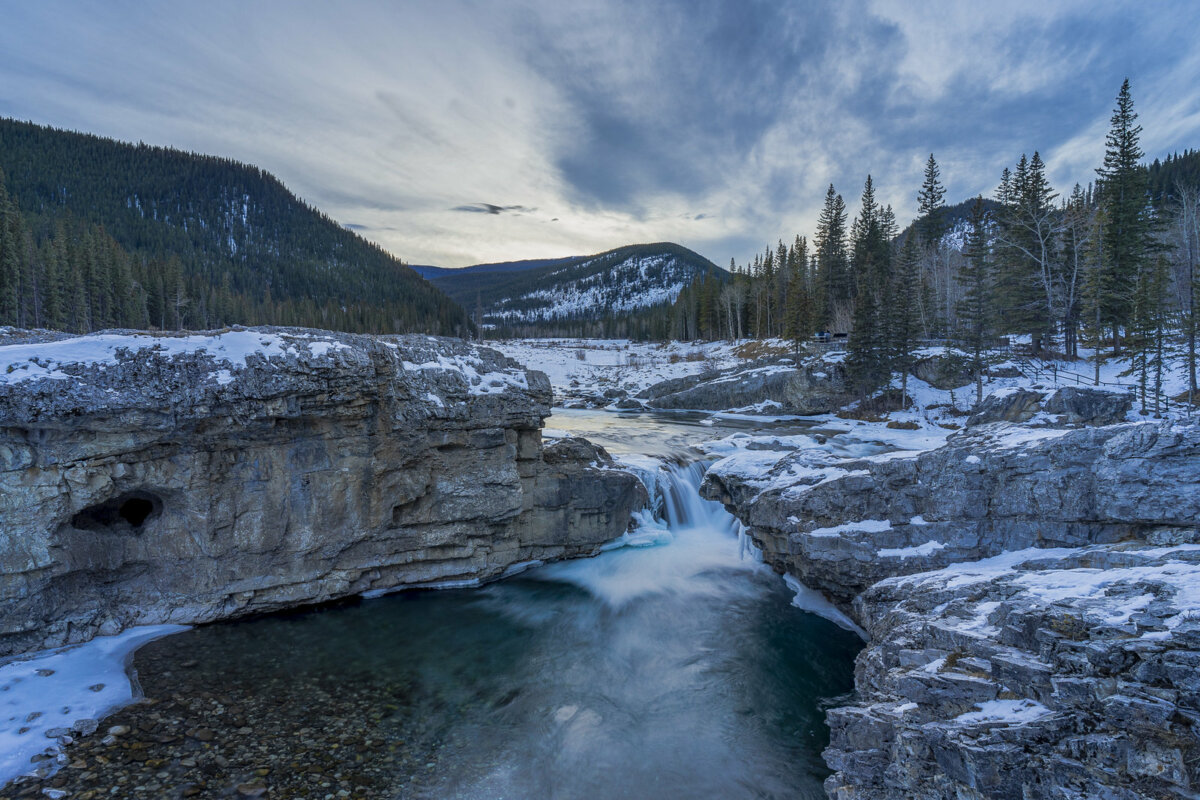 Winter Adventures in Alberta Parks For An Exciting Day Out