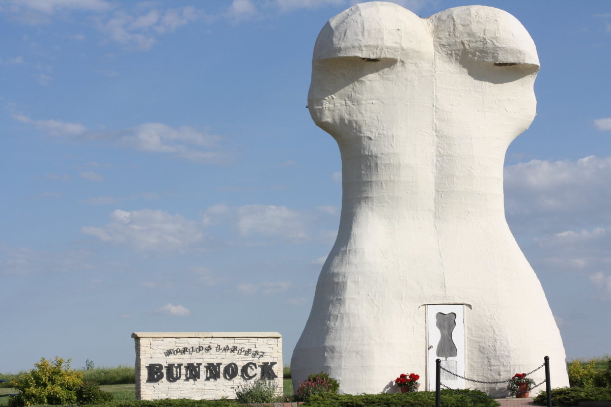 15 Giant Attractions For a Road Trip in Saskatchewan