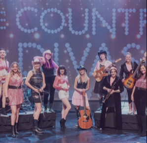 The Country Divas: Celebrating the Female Stars of Country Music