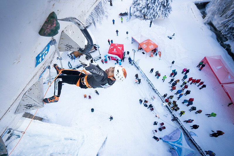 5 Things to Do at Edmonton’s Ice District this Winter
